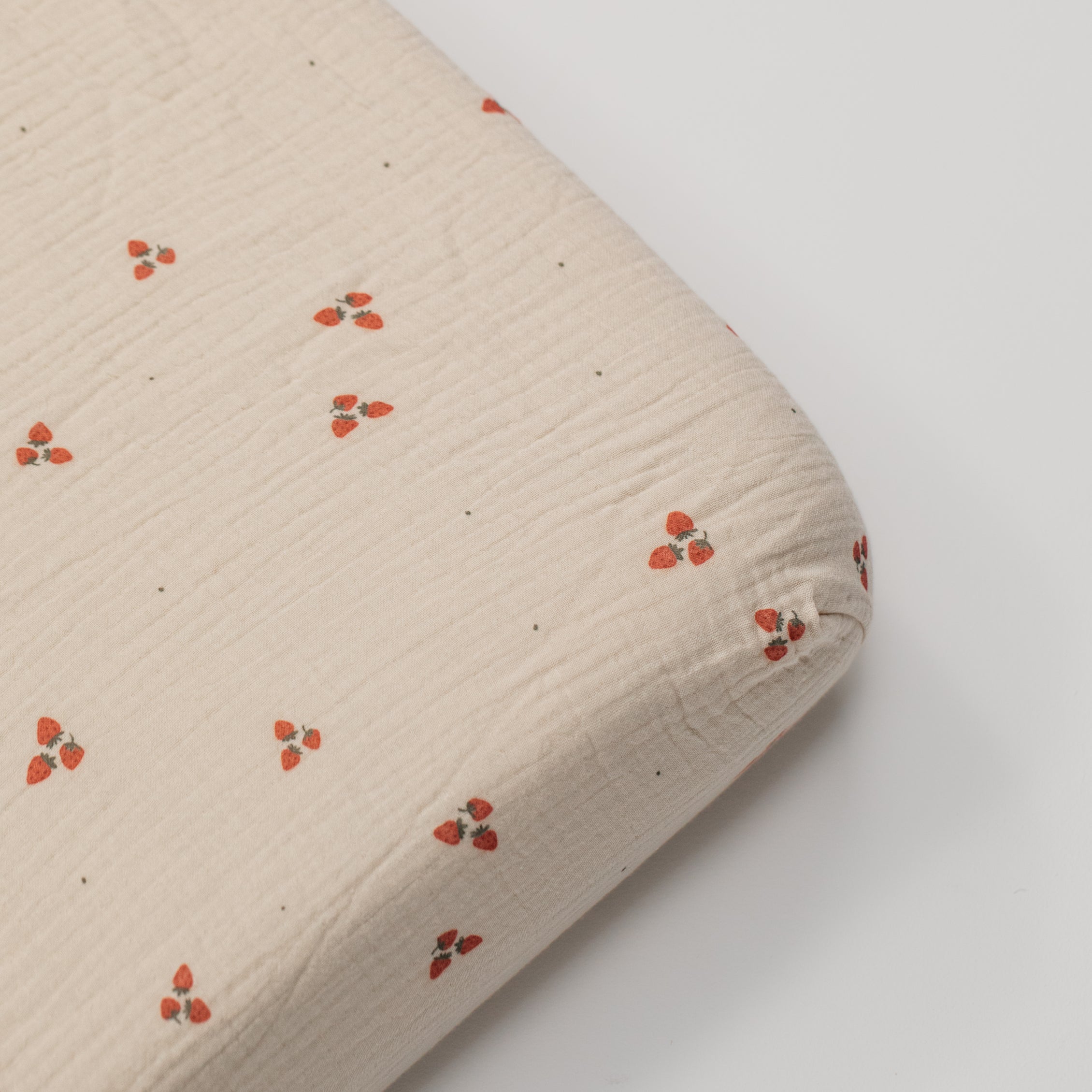 Organic Cot Sheet Strawberry Fields – Sacred Bundle