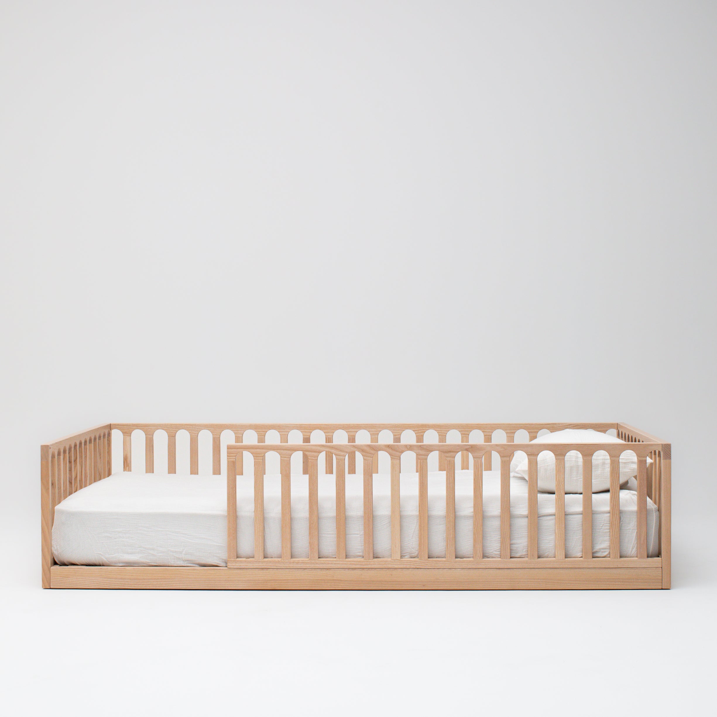 Zali Ashwood Floor Bed – Sacred Bundle